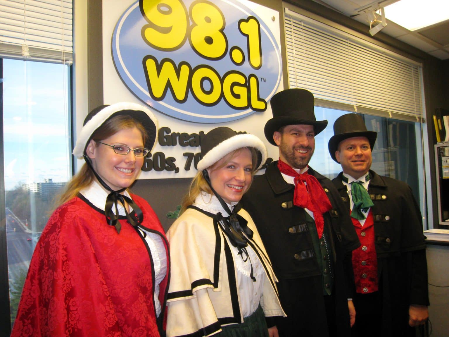 Hire Christmas Carolers Near You - Olde Towne Carolers - Pennsylvania ...